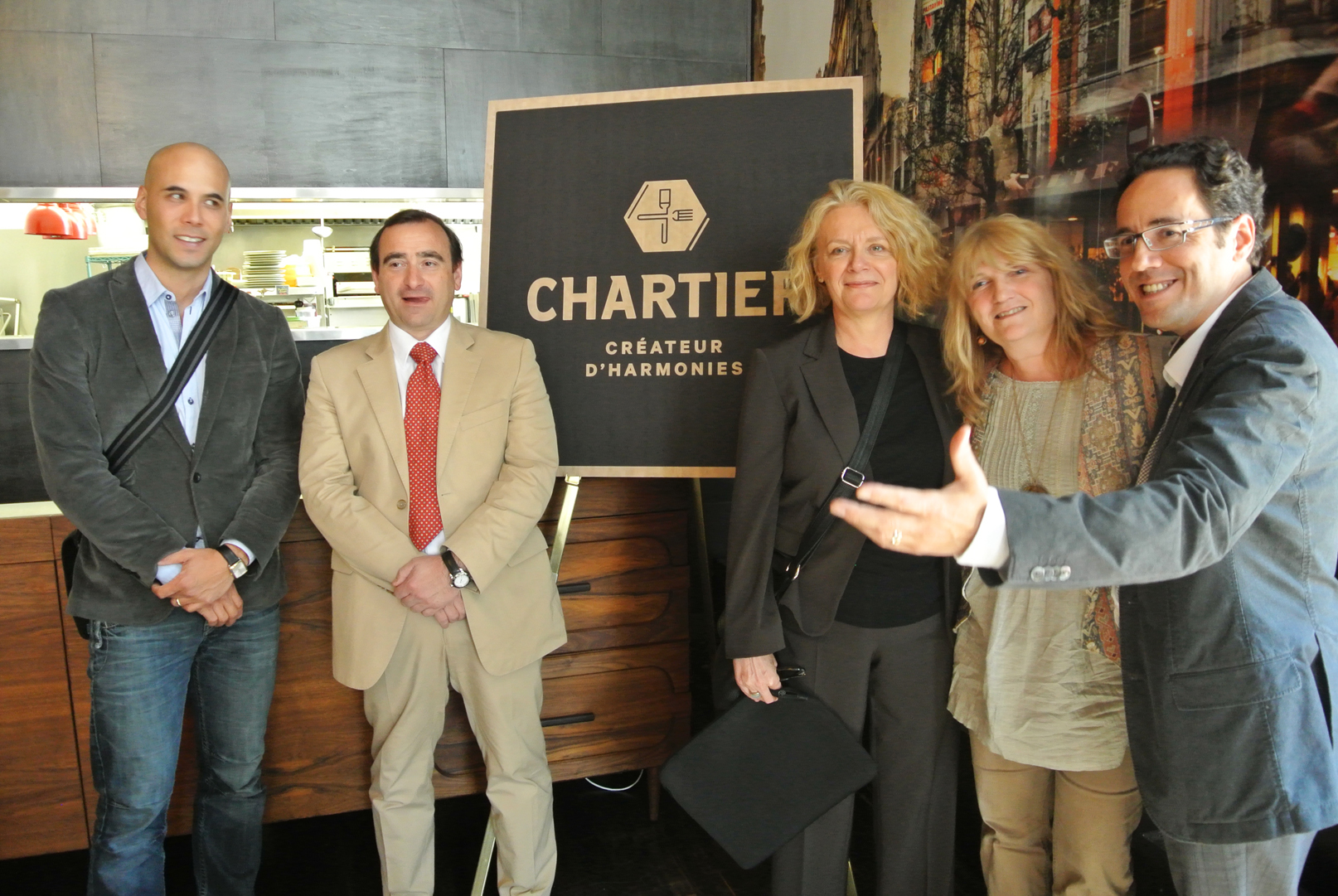 Lancement officiel du vin signé François Chartier! | Lowik Média